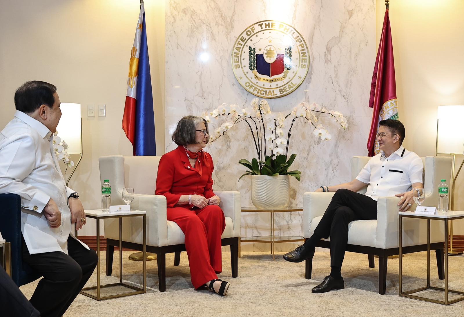 Red Cross Officials Visit Escudero as New PH Senate President ...